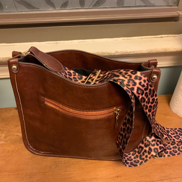 Bags | Vegas Leather Open Book Bag Wide Straps And Ready For Summer ...